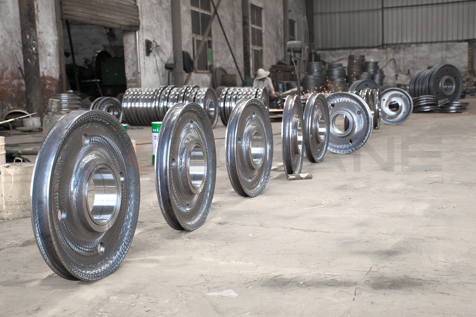 En el sistema de poleas de la grúa Eot se utiliza para | ZOKE CRANE