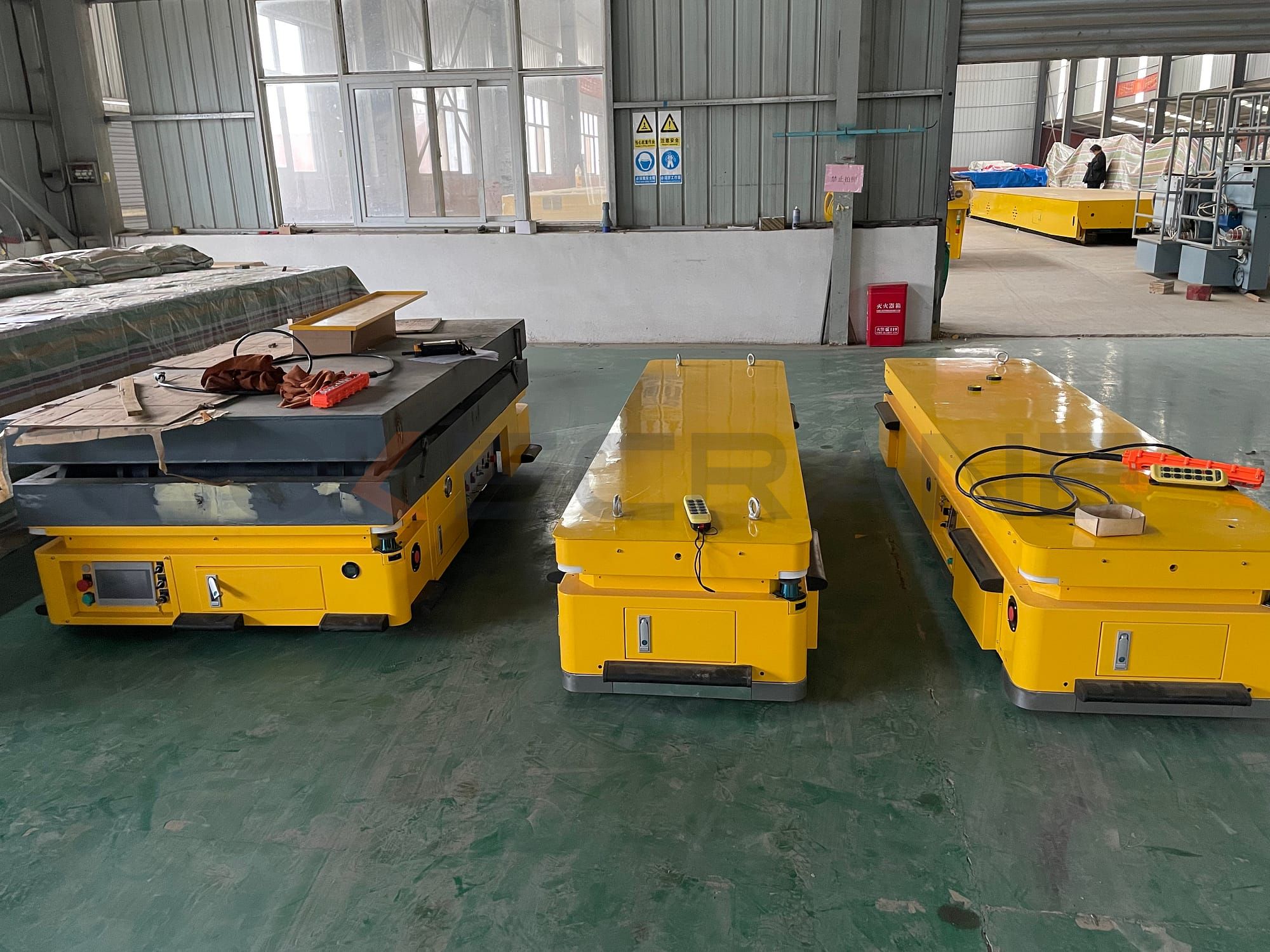 Chariot à plateforme intelligent de précision, prêt à être expédié en ...